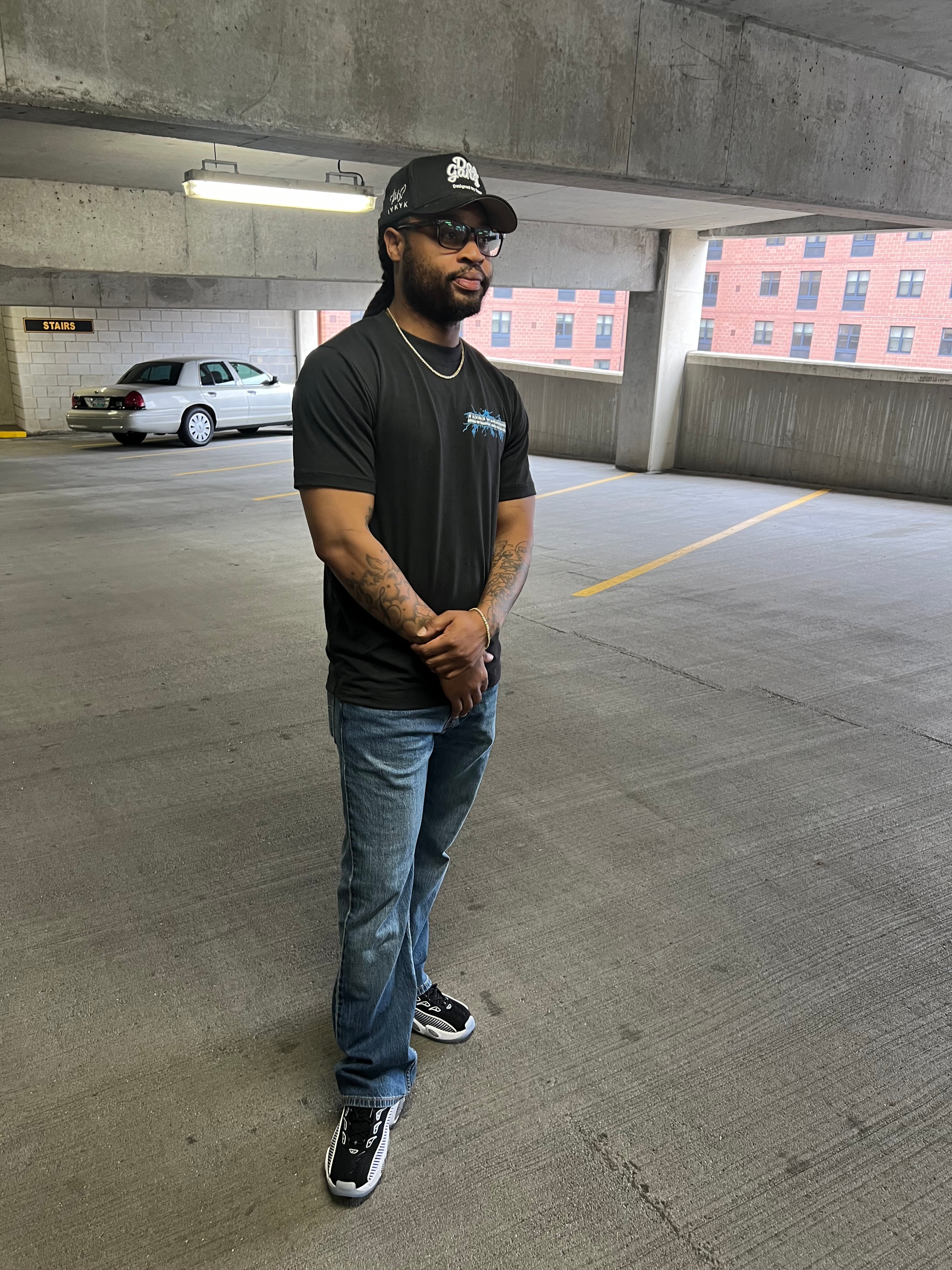 Levels Electric Logo T-Shirt – Levels Brand